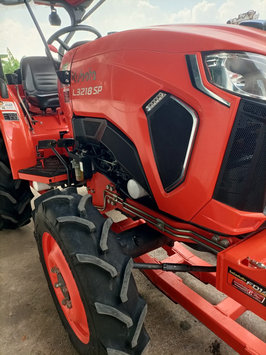 รถมือสอง คูโบต้าแม็กซ์ รุ่น L3218SP พร้อมใบมีดดันดินFD144E - กลุ่มบริษัทสยามยนต์