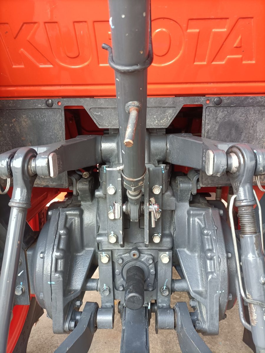 รถมือสอง คูโบต้าแม็กซ์ รุ่น L3218SP พร้อมใบมีดดันดินFD144E - กลุ่มบริษัทสยามยนต์