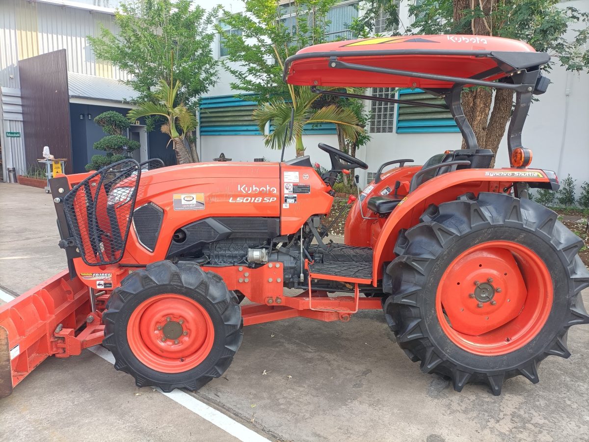 รถมือสอง คูโบต้าแม็กซ์ รุ่น L5018SP พร้อมใบมีดดันดิน FD186F - กลุ่ม ...